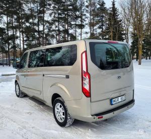 Dzeltens Ford Tourneo Custom 2015 Šauļi, ar dzinēja tilpumu 2.20 L un nobraukumu 300 tūkst. km par 11500 €, foto 17 vietnē AUTOMOTO.COM.LV