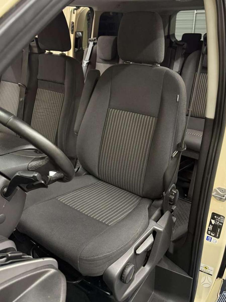 Dzeltens Ford Tourneo Custom 2018 Marijampole, ar dzinēja tilpumu 2.00 L un nobraukumu 283 tūkst. km par 12900 €, foto 15 vietnē AUTOMOTO.COM.LV