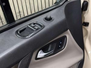Dzeltens Ford Tourneo Custom 2018 Marijampole, ar dzinēja tilpumu 2.00 L un nobraukumu 283 tūkst. km par 12900 €, foto 20 vietnē AUTOMOTO.COM.LV