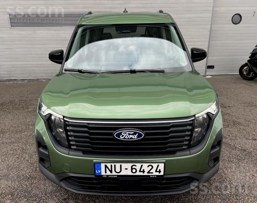 Zaļš Ford Tourneo 2024 Rīga, ar dzinēja tilpumu 1.00 L un nobraukumu 74 tūkst. km par 17995 €, foto 8 vietnē AUTOMOTO.COM.LV