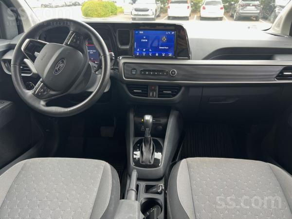 Green Ford Tourneo 2024 in Riga, with an engine capacity of 1.00 L and mileage of 74 thousand km for 17995 €, photo 9 on AUTOMOTO.COM.LV