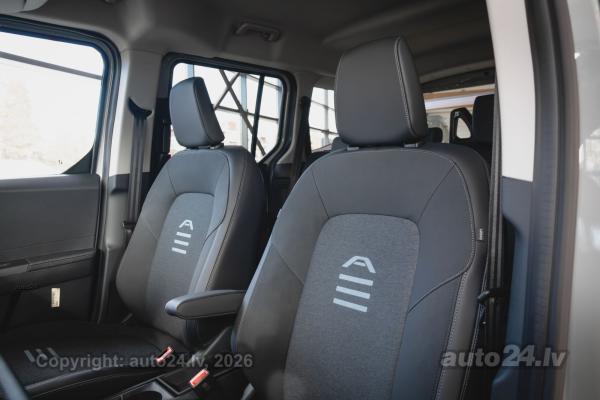 Zaļš Ford Tourneo 2026 Tartu, ar dzinēja tilpumu 0.00 L un nobraukumu 1 tūkst. km par 31396 €, foto 8 vietnē AUTOMOTO.COM.LV