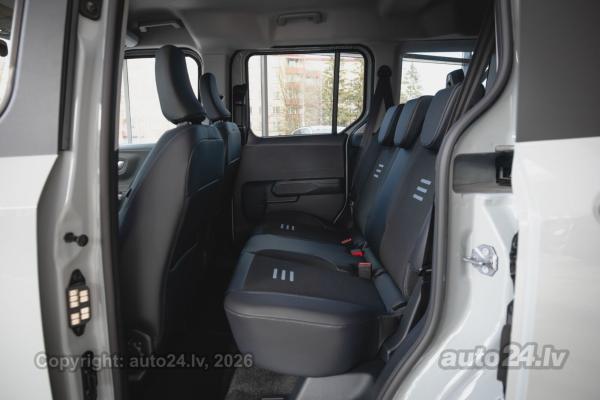 Zaļš Ford Tourneo 2026 Tartu, ar dzinēja tilpumu 0.00 L un nobraukumu 1 tūkst. km par 31396 €, foto 10 vietnē AUTOMOTO.COM.LV