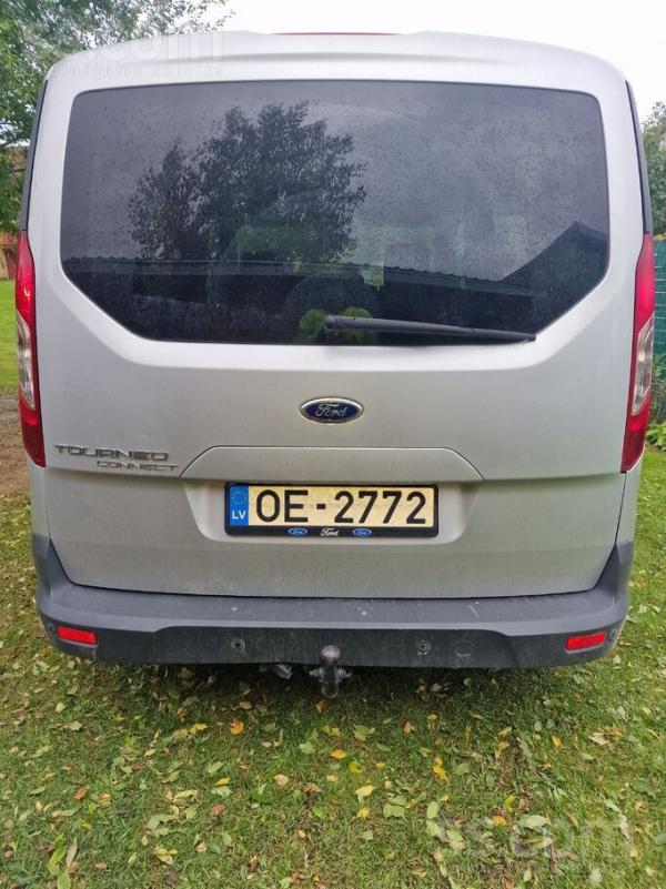 Pelēks Ford Tourneo 2014 Jelgava, ar dzinēja tilpumu 1.50 L un nobraukumu 216 tūkst. km par 5990 €, foto 8 vietnē AUTOMOTO.COM.LV