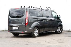 Grey Ford Tourneo 2018 in Riga, with an engine capacity of 2.00 L and mileage of 254 thousand km for 17900 €, photo 5 on AUTOMOTO.COM.LV