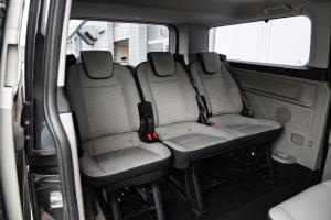 Grey Ford Tourneo 2018 in Riga, with an engine capacity of 2.00 L and mileage of 254 thousand km for 17900 €, photo 8 on AUTOMOTO.COM.LV