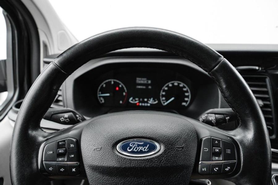 Grey Ford Tourneo 2018 in Riga, with an engine capacity of 2.00 L and mileage of 254 thousand km for 17900 €, photo 13 on AUTOMOTO.COM.LV