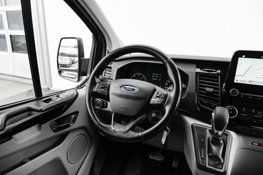 Grey Ford Tourneo 2018 in Riga, with an engine capacity of 2.00 L and mileage of 254 thousand km for 17900 €, photo 20 on AUTOMOTO.COM.LV
