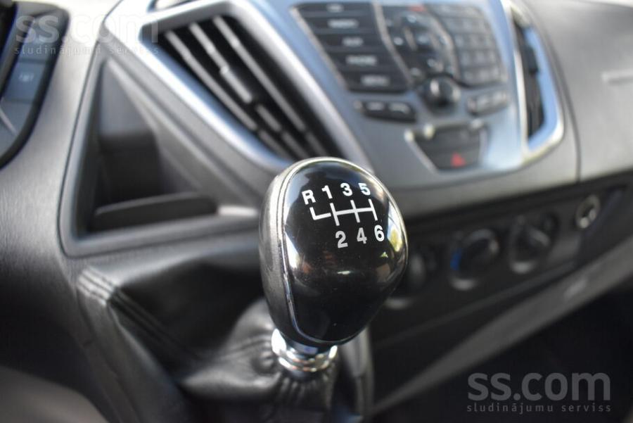 Pelēks Ford Tourneo 2013 Kuldīga, ar dzinēja tilpumu 2.20 L un nobraukumu 0 tūkst. km par 12350 €, foto 10 vietnē AUTOMOTO.COM.LV