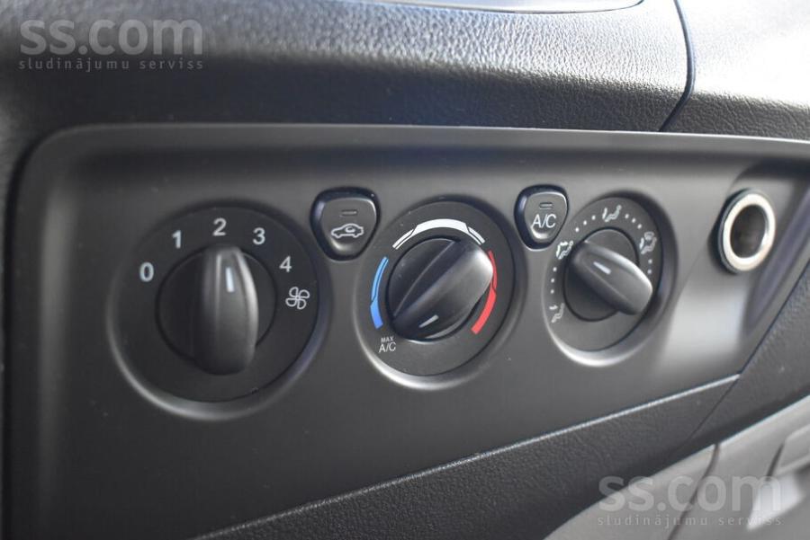Pelēks Ford Tourneo 2013 Kuldīga, ar dzinēja tilpumu 2.20 L un nobraukumu 0 tūkst. km par 12350 €, foto 11 vietnē AUTOMOTO.COM.LV