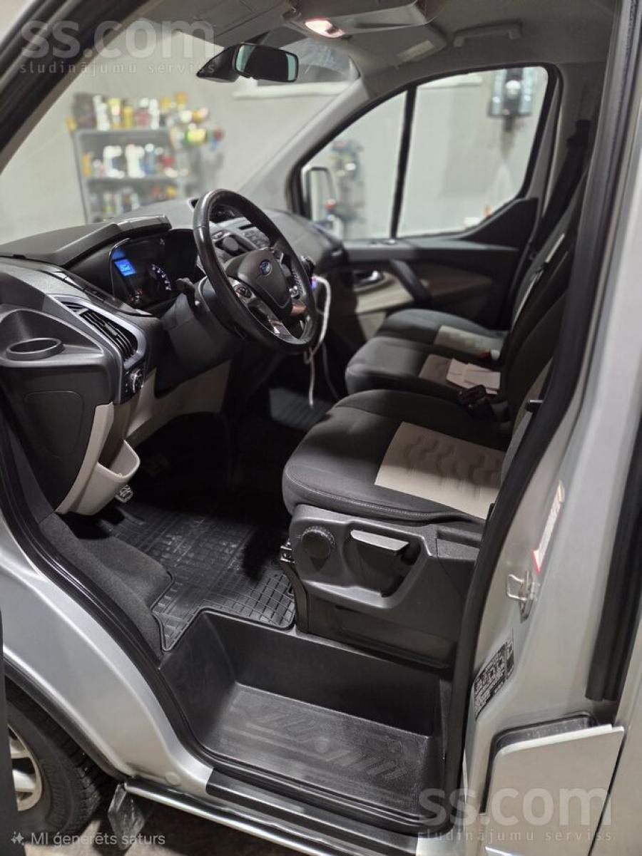 Grey Ford Tourneo 2013 in Riga, with an engine capacity of 2.20 L and mileage of 144 thousand km for 14500 €, photo 6 on AUTOMOTO.COM.LV