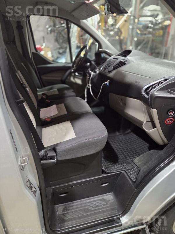 Pelēks Ford Tourneo 2013 Rīga, ar dzinēja tilpumu 2.20 L un nobraukumu 144 tūkst. km par 14500 €, foto 6 vietnē AUTOMOTO.COM.LV