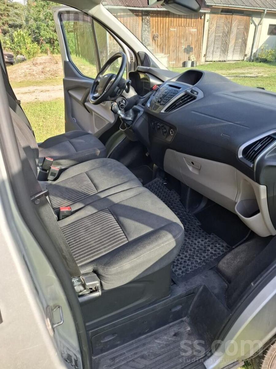 Grey Ford Tourneo 2014 in Riga, with an engine capacity of 2.20 L and mileage of 297 thousand km for 7500 €, photo 6 on AUTOMOTO.COM.LV