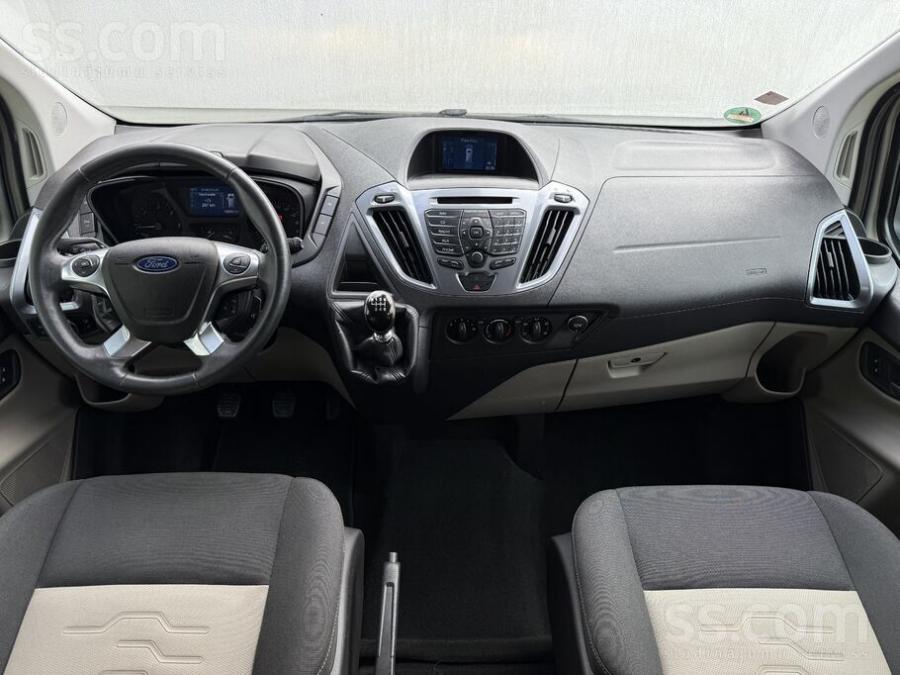Grey Ford Tourneo 2014 in Tukums, with an engine capacity of 2.20 L and mileage of 169 thousand km for 14799 €, photo 7 on AUTOMOTO.COM.LV
