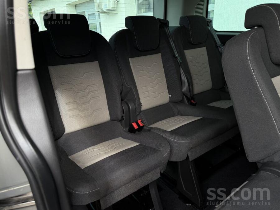 Grey Ford Tourneo 2014 in Tukums, with an engine capacity of 2.20 L and mileage of 169 thousand km for 14799 €, photo 11 on AUTOMOTO.COM.LV