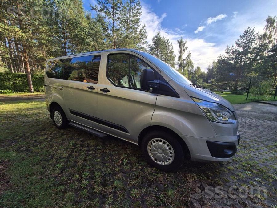 Pelēks Ford Tourneo 2014 Rīga, ar dzinēja tilpumu 2.20 L un nobraukumu 162 tūkst. km par 6700 €, foto 3 vietnē AUTOMOTO.COM.LV