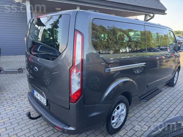 Pelēks Ford Tourneo 2015 Talsi, ar dzinēja tilpumu 2.20 L un nobraukumu 297 tūkst. km par 9995 €, foto 4 vietnē AUTOMOTO.COM.LV