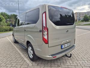 Pelēks Ford Tourneo 2015 Saldus, ar dzinēja tilpumu 2.20 L un nobraukumu 174 tūkst. km par 15650 €, foto 4 vietnē AUTOMOTO.COM.LV