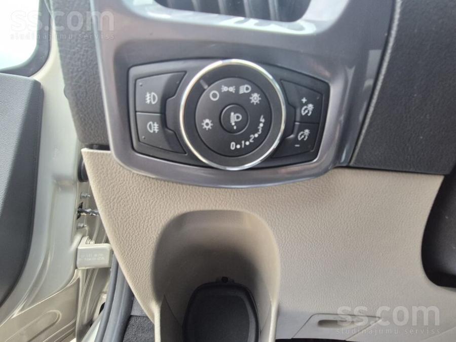 Pelēks Ford Tourneo 2015 Saldus, ar dzinēja tilpumu 2.20 L un nobraukumu 174 tūkst. km par 15650 €, foto 22 vietnē AUTOMOTO.COM.LV