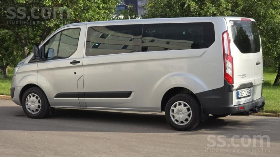 Pelēks Ford Tourneo 2015 Rīga, ar dzinēja tilpumu 2.20 L un nobraukumu 267 tūkst. km par 11300 €, foto 1 vietnē AUTOMOTO.COM.LV