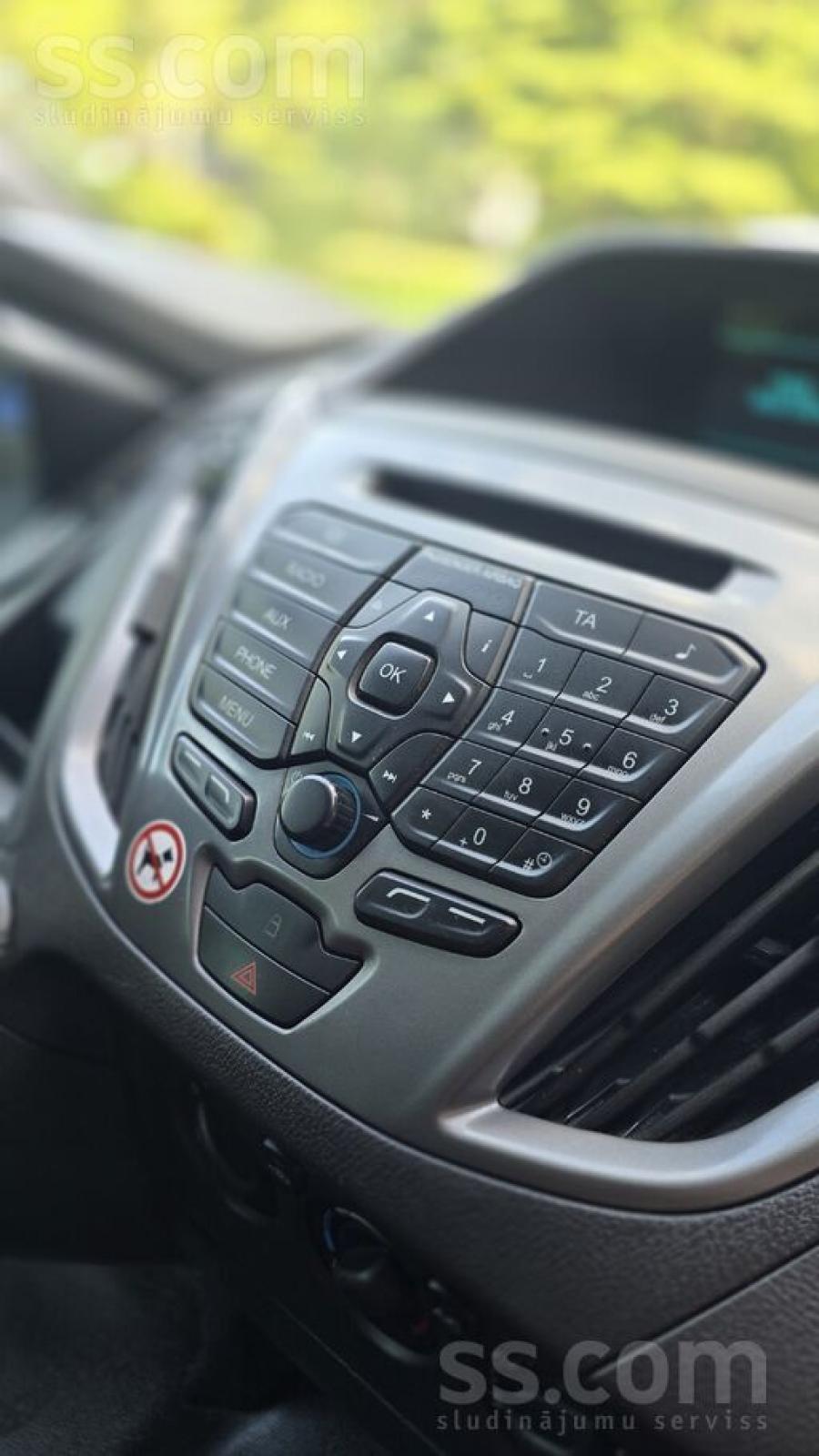 Pelēks Ford Tourneo 2015 Rīga, ar dzinēja tilpumu 2.20 L un nobraukumu 267 tūkst. km par 11300 €, foto 12 vietnē AUTOMOTO.COM.LV