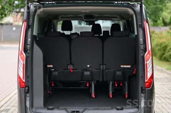 Pelēks Ford Tourneo 2016 Jelgava, ar dzinēja tilpumu 2.00 L un nobraukumu 174 tūkst. km par 15200 €, foto 9 vietnē AUTOMOTO.COM.LV