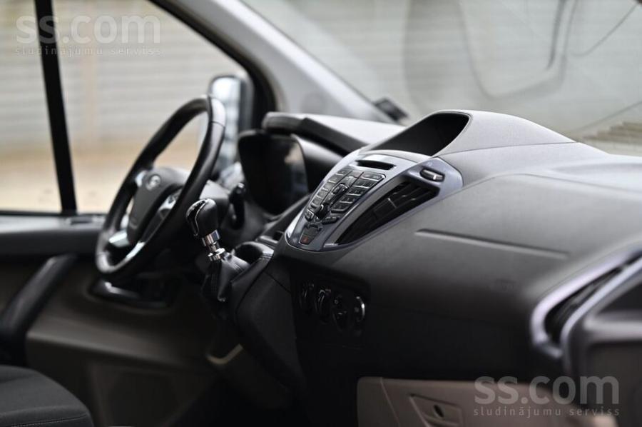 Pelēks Ford Tourneo 2016 Jelgava, ar dzinēja tilpumu 2.00 L un nobraukumu 174 tūkst. km par 15200 €, foto 29 vietnē AUTOMOTO.COM.LV
