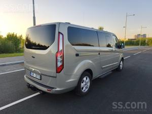 Pelēks Ford Tourneo 2016 Rīga, ar dzinēja tilpumu 2.00 L un nobraukumu 158 tūkst. km par 19800 €, foto 4 vietnē AUTOMOTO.COM.LV