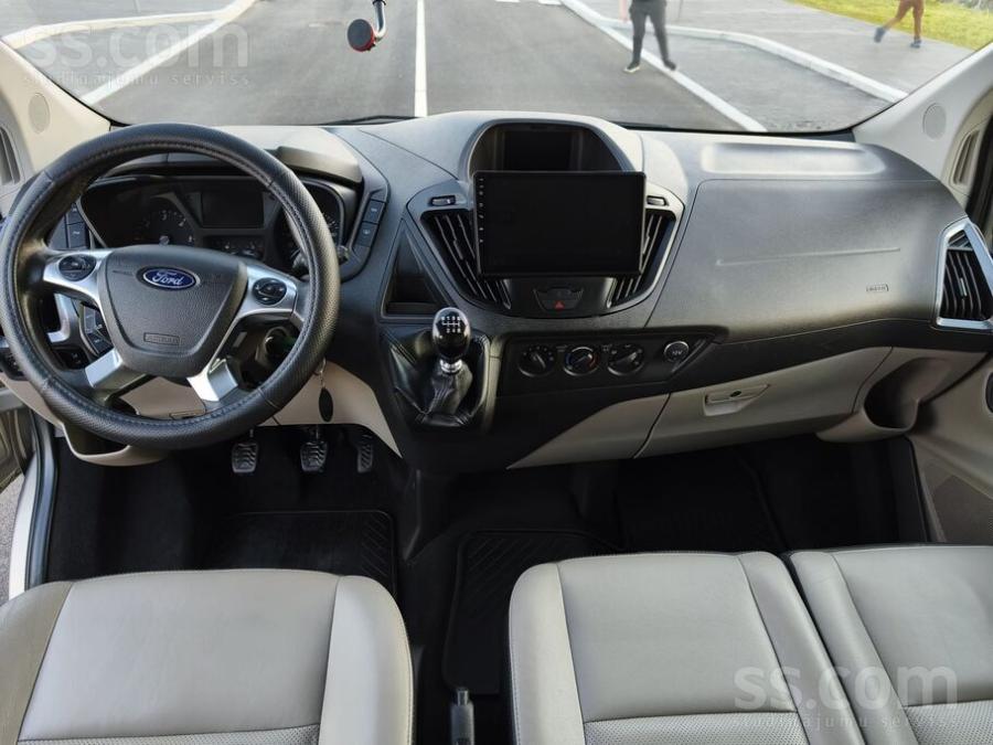 Pelēks Ford Tourneo 2016 Rīga, ar dzinēja tilpumu 2.00 L un nobraukumu 158 tūkst. km par 19800 €, foto 9 vietnē AUTOMOTO.COM.LV