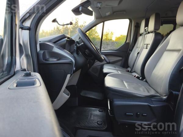 Ford Tourneo 2016 Rīga vietnē Pelēks Ford Tourneo 2016 Rīga, ar dzinēja tilpumu 2.00 L un nobraukumu 158 tūkst. km par 19800 €, foto 10 vietnē AUTOMOTO.COM.LV