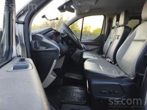 Pelēks Ford Tourneo 2016 Rīga, ar dzinēja tilpumu 2.00 L un nobraukumu 158 tūkst. km par 19800 €, foto 10 vietnē AUTOMOTO.COM.LV