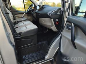 Pelēks Ford Tourneo 2016 Rīga, ar dzinēja tilpumu 2.00 L un nobraukumu 158 tūkst. km par 19800 €, foto 11 vietnē AUTOMOTO.COM.LV