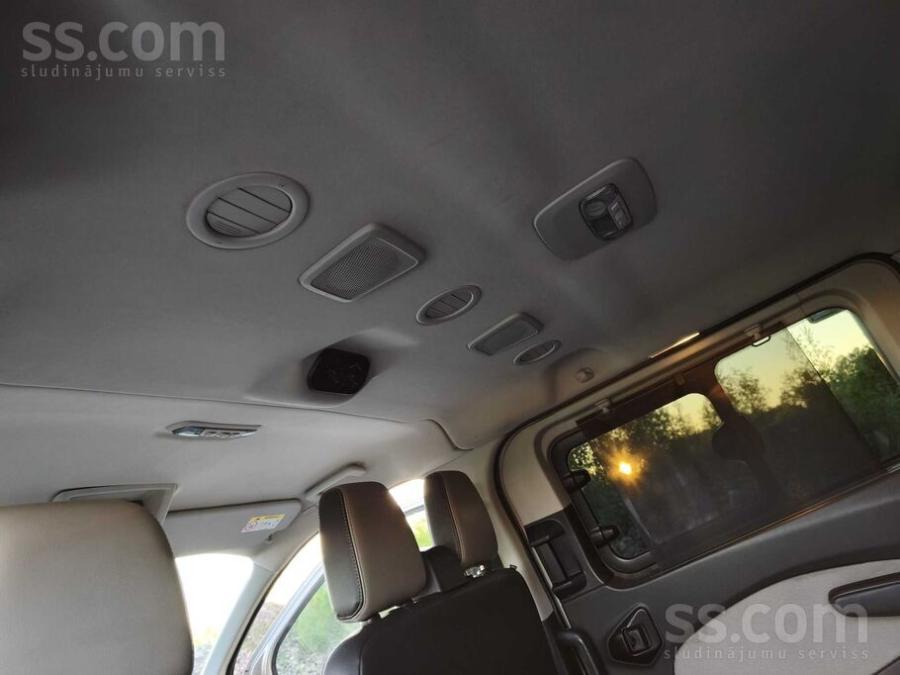 Pelēks Ford Tourneo 2016 Rīga, ar dzinēja tilpumu 2.00 L un nobraukumu 158 tūkst. km par 19800 €, foto 15 vietnē AUTOMOTO.COM.LV