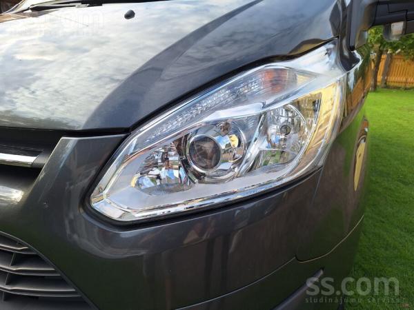 Pelēks Ford Tourneo 2016 Jelgava, ar dzinēja tilpumu 2.00 L un nobraukumu 188 tūkst. km par 17750 €, foto 10 vietnē AUTOMOTO.COM.LV