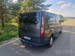 Pelēks Ford Tourneo 2017 Rīga, ar dzinēja tilpumu 2.00 L un nobraukumu 187 tūkst. km par 12900 €, foto 4 vietnē AUTOMOTO.COM.LV