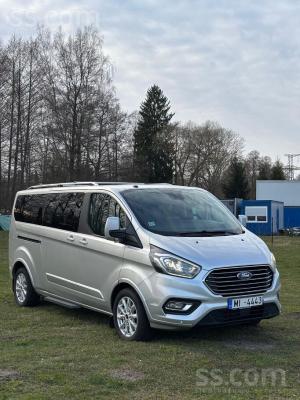 Grey Ford Tourneo 2019 in Riga, with an engine capacity of 2.00 L and mileage of 131 thousand km for 22590 €, photo 5 on AUTOMOTO.COM.LV