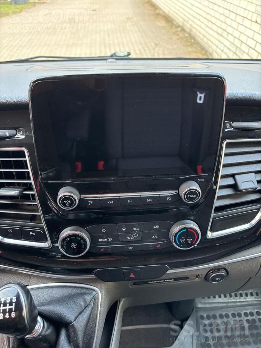 Grey Ford Tourneo 2019 in Riga, with an engine capacity of 2.00 L and mileage of 131 thousand km for 22590 €, photo 24 on AUTOMOTO.COM.LV