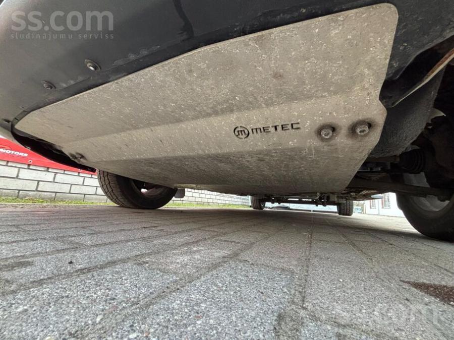 Grey Ford Tourneo 2019 in Riga, with an engine capacity of 2.00 L and mileage of 131 thousand km for 22590 €, photo 26 on AUTOMOTO.COM.LV