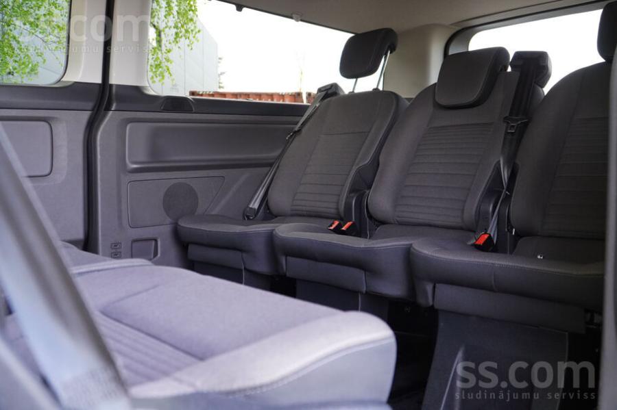 Pelēks Ford Tourneo 2021 Rīga, ar dzinēja tilpumu 2.00 L un nobraukumu 260 tūkst. km par 23990 €, foto 13 vietnē AUTOMOTO.COM.LV