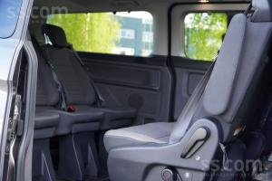Pelēks Ford Tourneo 2021 Rīga, ar dzinēja tilpumu 2.00 L un nobraukumu 260 tūkst. km par 23990 €, foto 15 vietnē AUTOMOTO.COM.LV