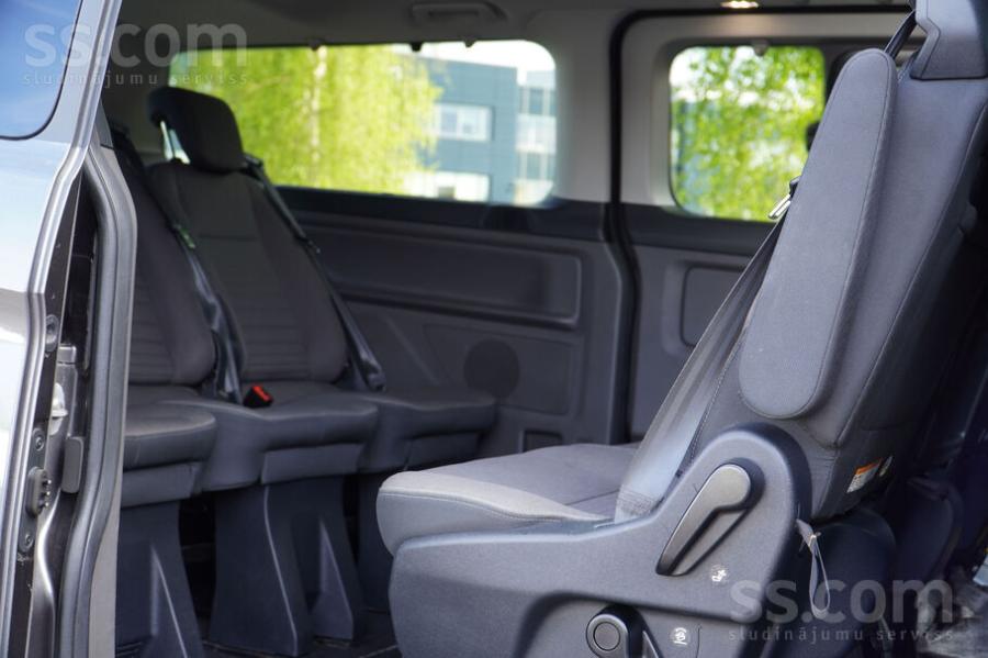 Pelēks Ford Tourneo 2021 Rīga, ar dzinēja tilpumu 2.00 L un nobraukumu 260 tūkst. km par 23990 €, foto 15 vietnē AUTOMOTO.COM.LV