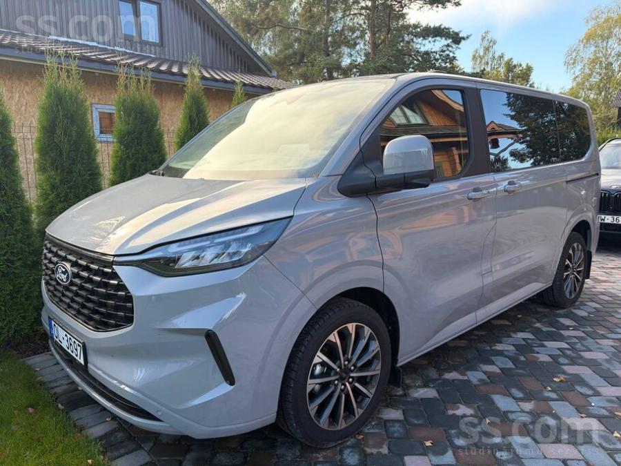 Pelēks Ford Tourneo 2026 Jelgava, ar dzinēja tilpumu 2.00 L un nobraukumu 1 tūkst. km par 57900 €, foto 1 vietnē AUTOMOTO.COM.LV