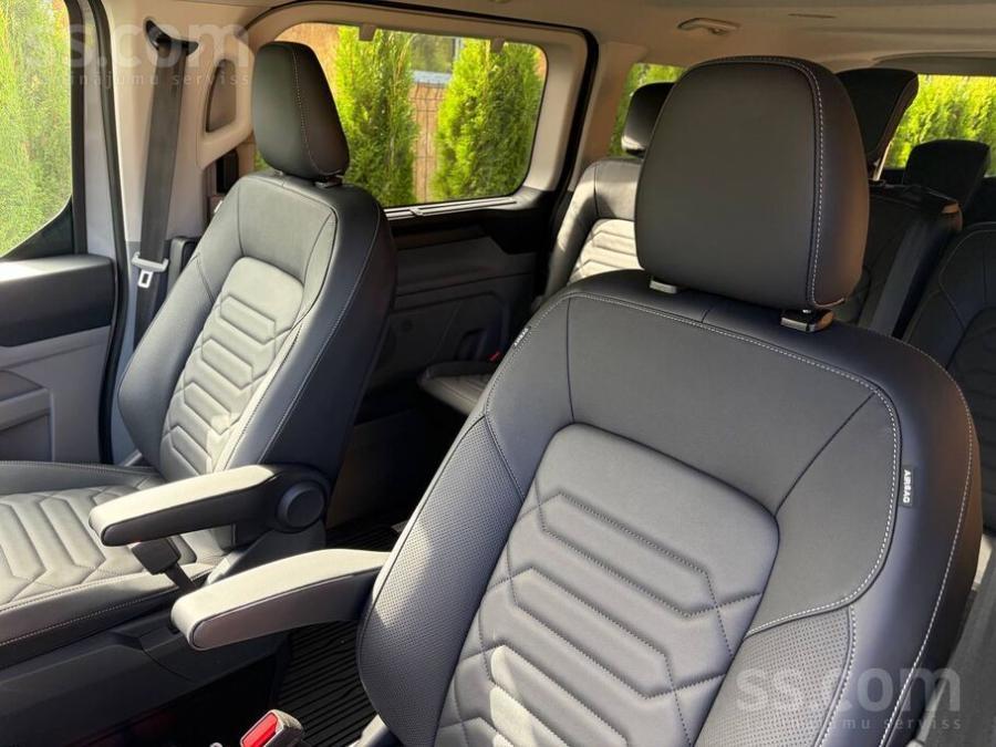 Pelēks Ford Tourneo 2026 Jelgava, ar dzinēja tilpumu 2.00 L un nobraukumu 1 tūkst. km par 57900 €, foto 8 vietnē AUTOMOTO.COM.LV