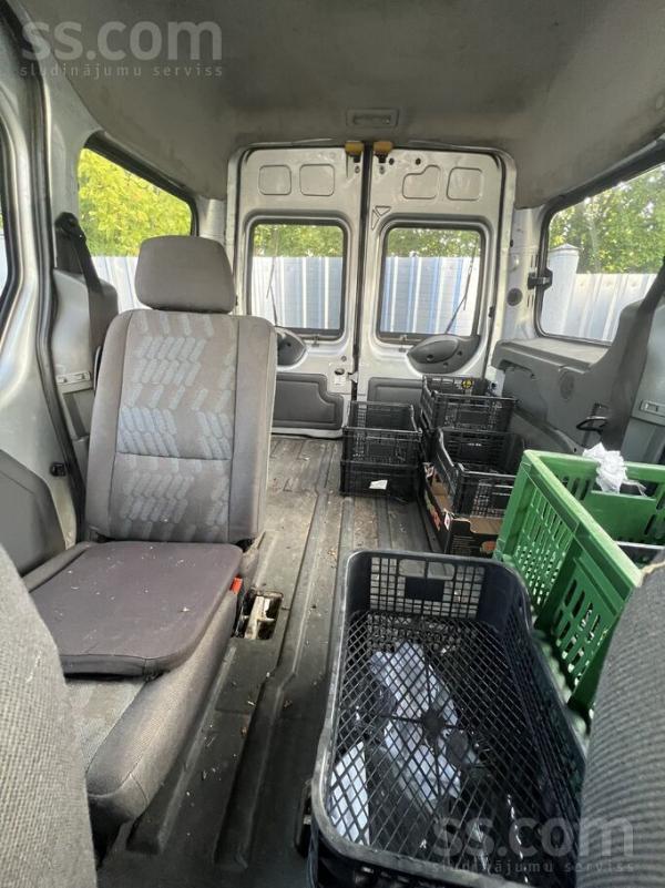 Pelēks Ford Tourneo 2005 Tukums, ar dzinēja tilpumu 1.80 L un nobraukumu 435 tūkst. km par 300 €, foto 6 vietnē AUTOMOTO.COM.LV