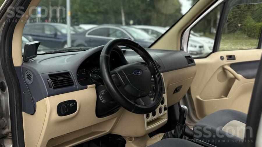 Pelēks Ford Tourneo 2008 Jelgava, ar dzinēja tilpumu 1.80 L un nobraukumu 359 tūkst. km par 1790 €, foto 6 vietnē AUTOMOTO.COM.LV