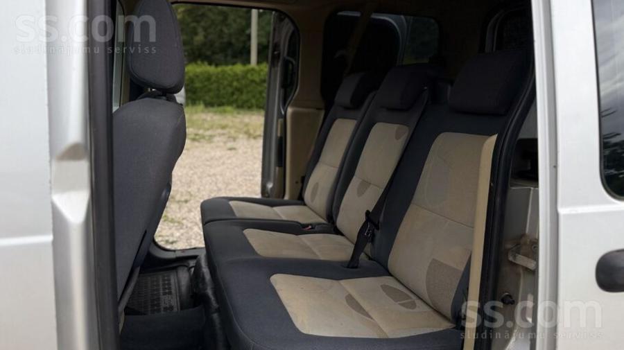 Pelēks Ford Tourneo 2008 Jelgava, ar dzinēja tilpumu 1.80 L un nobraukumu 359 tūkst. km par 1790 €, foto 9 vietnē AUTOMOTO.COM.LV