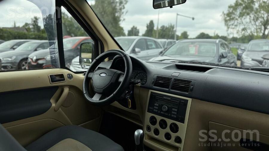 Pelēks Ford Tourneo 2008 Jelgava, ar dzinēja tilpumu 1.80 L un nobraukumu 359 tūkst. km par 1790 €, foto 10 vietnē AUTOMOTO.COM.LV