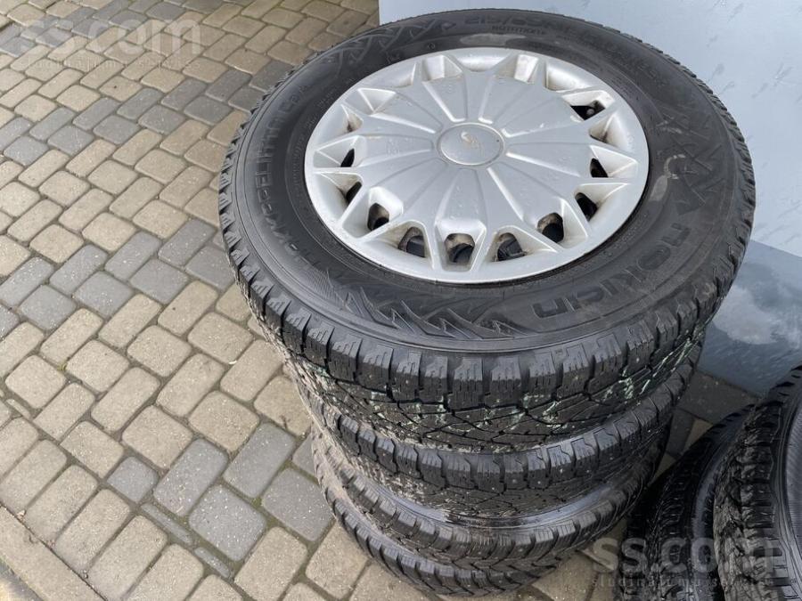 Pelēks Ford Tourneo 2013 Talsi, ar dzinēja tilpumu 2.20 L un nobraukumu 258 tūkst. km par 7900 €, foto 33 vietnē AUTOMOTO.COM.LV