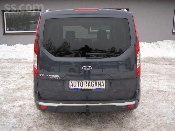 Grey Ford Tourneo 2014 in Riga, with an engine capacity of 1.60 L and mileage of 0 thousand km for 8350 €, photo 6 on AUTOMOTO.COM.LV