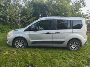 Pelēks Ford Tourneo 2014 Rīga, ar dzinēja tilpumu 1.50 L un nobraukumu 328 tūkst. km par 7200 €, foto  vietnē AUTOMOTO.COM.LV